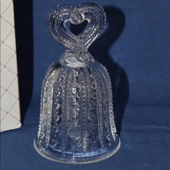Avon | Accents | Avon Fostoria Treasured Moments Bell Vintage 984 ...